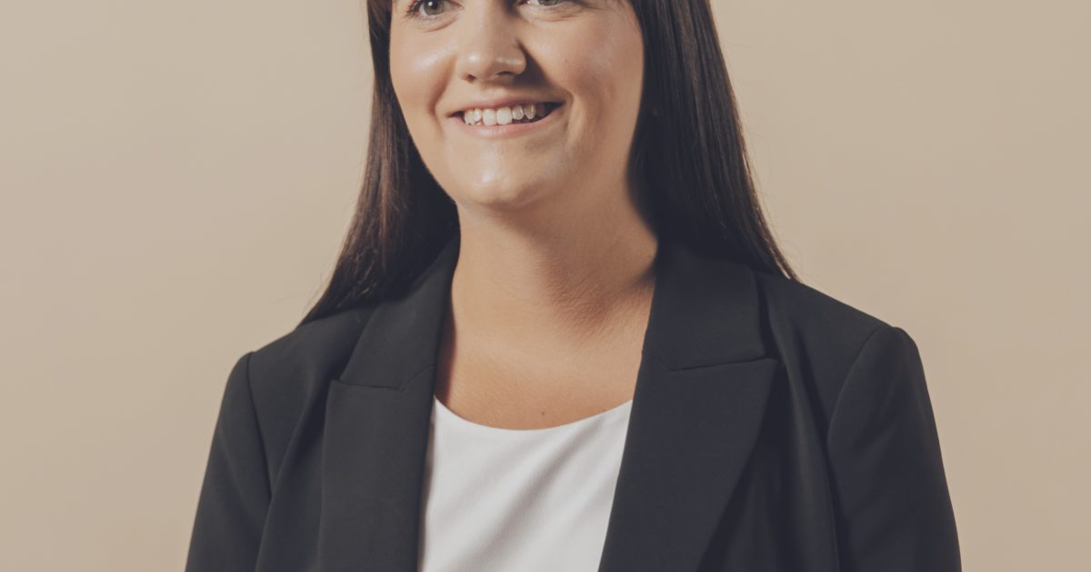 Equipe Advisory • Stephanie Chalmers